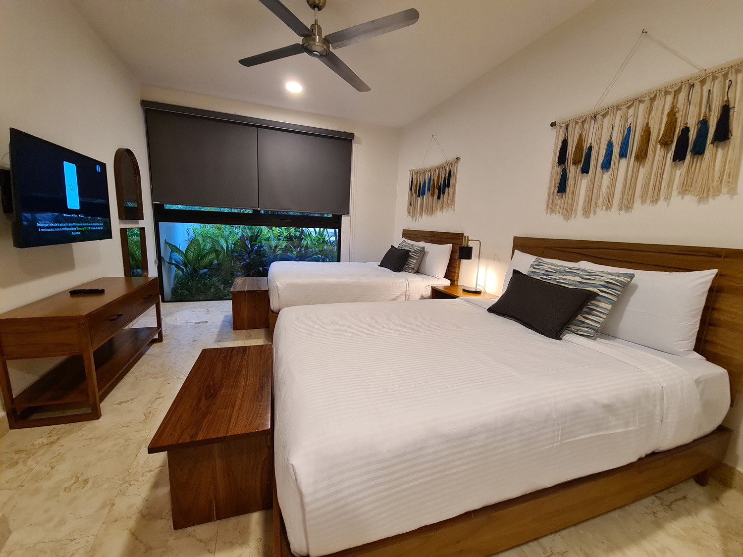 Bedroom 2 single beds – Tulum | Homiture